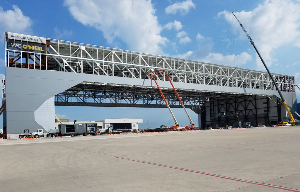 American Airlines Hangar 2 at O'Hare International Airport in Chicago ...