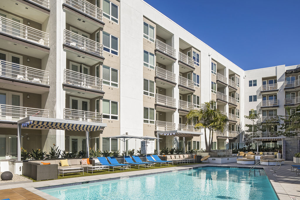 Altitude Apartments in Los Angeles, CA (Equity Residential) | W.E. O ...