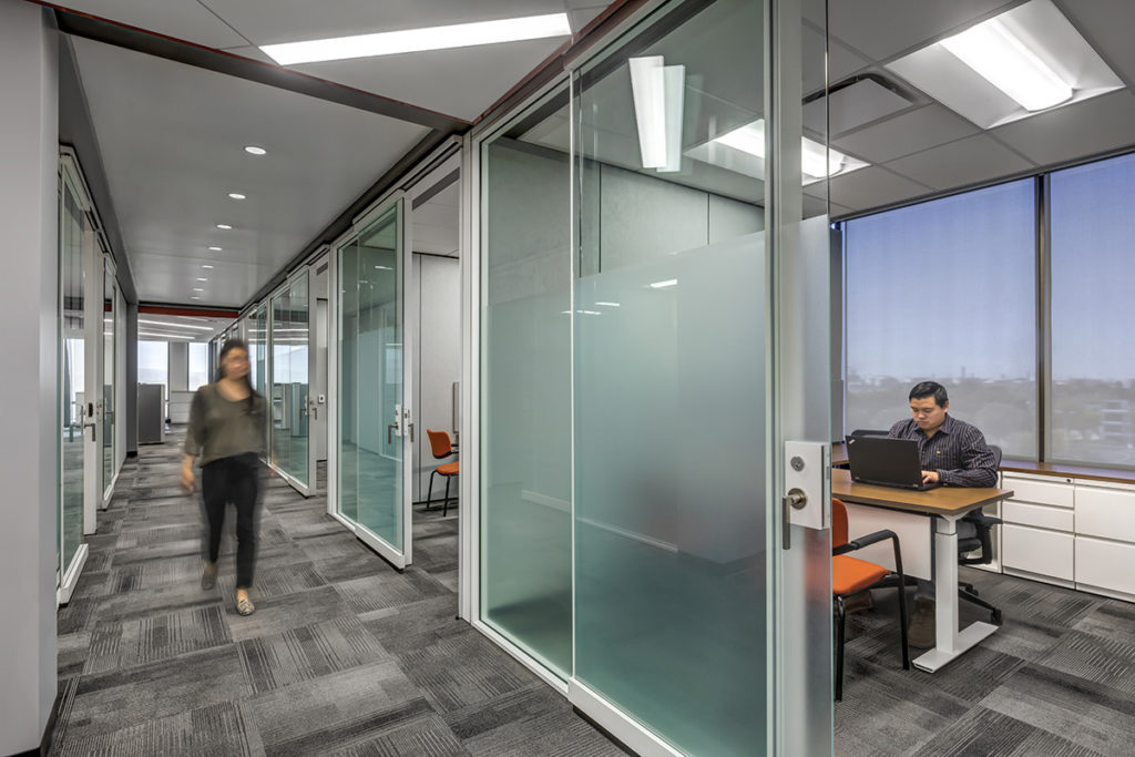 Raytheon 101 Continental in El Segundo, CA (Raytheon Systems ...