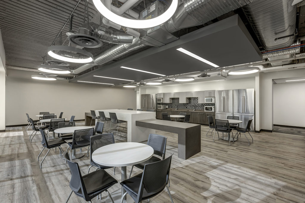 Raytheon 101 Continental in El Segundo, CA (Raytheon Systems ...